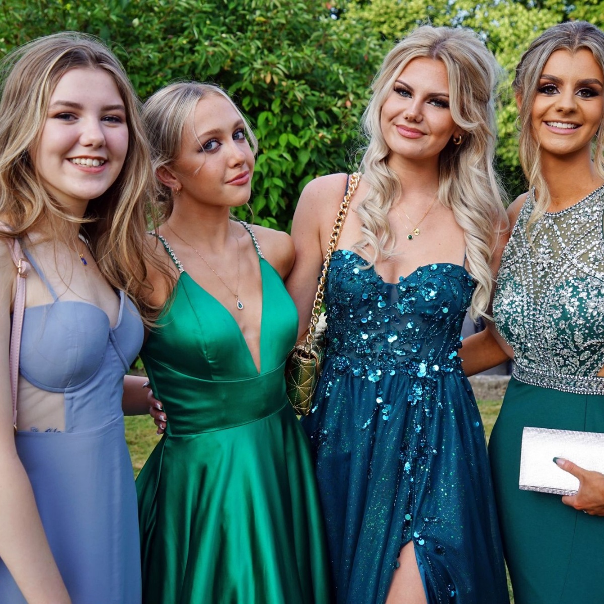 YEAR 11 PROM - Tupton Hall School